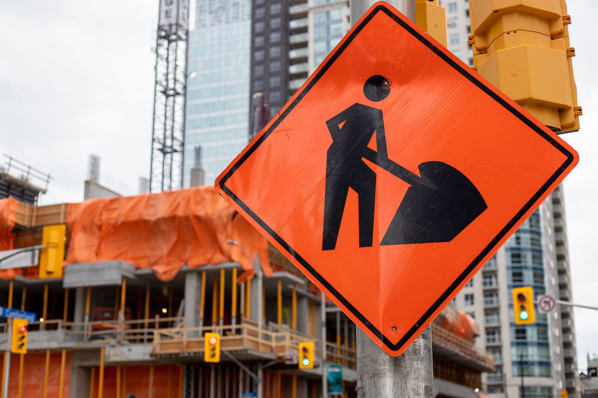 Construction Signage in Abu Dhabi | Aljihad Advertising